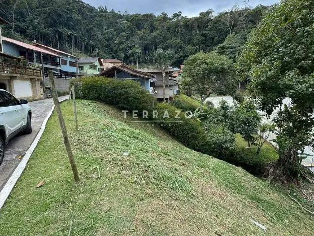 Terreno em Condomínio para Venda em Teresópolis/RJ Pimenteiras