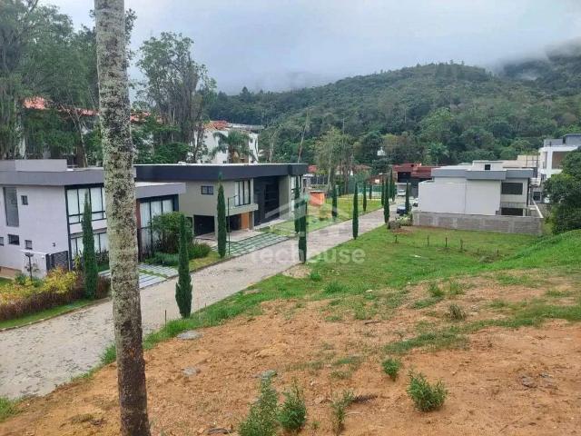 Terreno em Condomínio para Venda em Teresópolis/RJ Posse