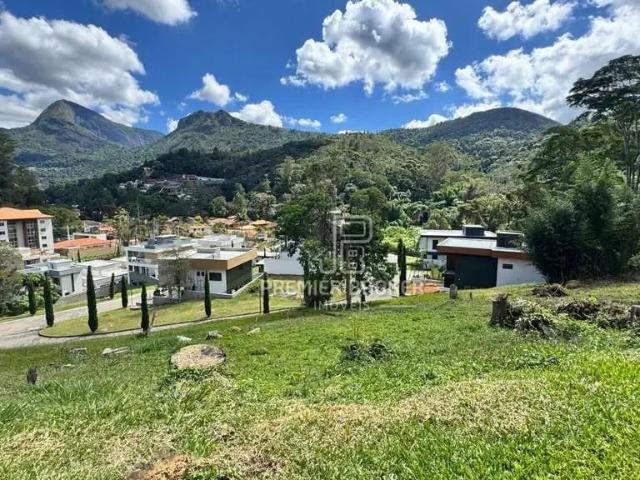 Terreno em Condomínio para Venda em Teresópolis/RJ Posse