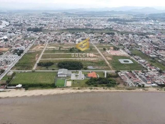 Terreno em Condomínio para Venda em Tijucas/SC Praça