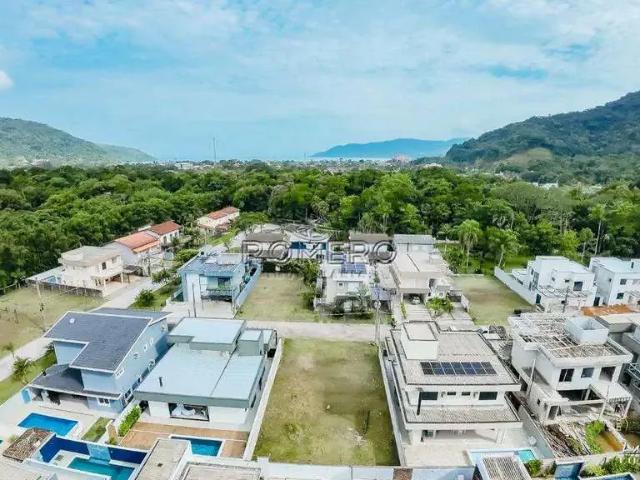 Terreno em Condomínio para Venda em Ubatuba/SP Praia da Lagoinha
