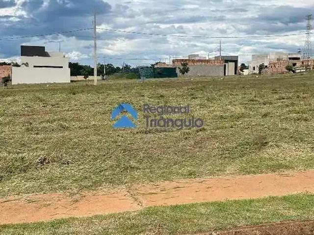 Terreno em Condomínio para Venda em Uberaba/MG Beija Flor II