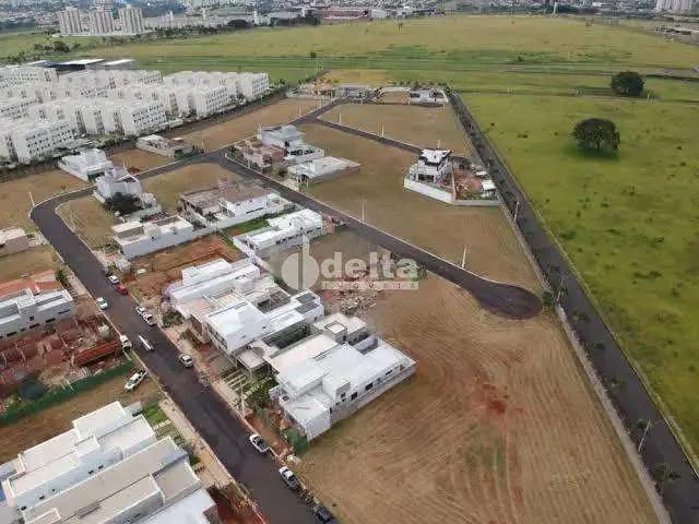 Terreno em Condomínio para Venda em Uberlândia/MG Gávea Sul