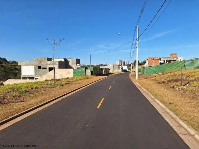 Terreno em Condomínio para Venda em Uberlândia/MG Granja Marileusa