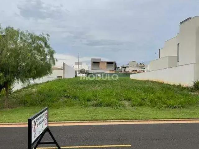 Terreno em Condomínio para Venda em Uberlândia/MG Granja Marileusa