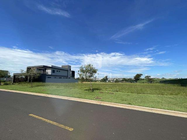 Terreno em Condomínio para Venda em Uberlândia/MG Alphaville