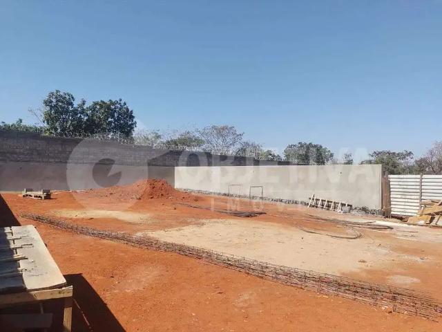 Terreno em Condomínio para Venda em Uberlândia/MG Laranjeiras