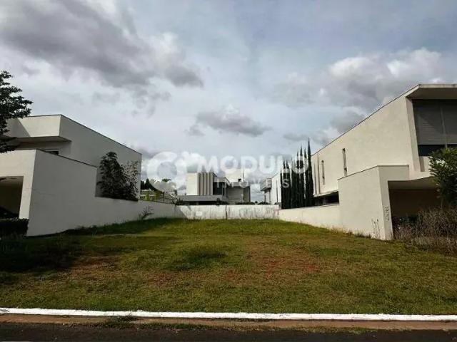 Terreno em Condomínio para Venda em Uberlândia/MG Nova Uberlândia