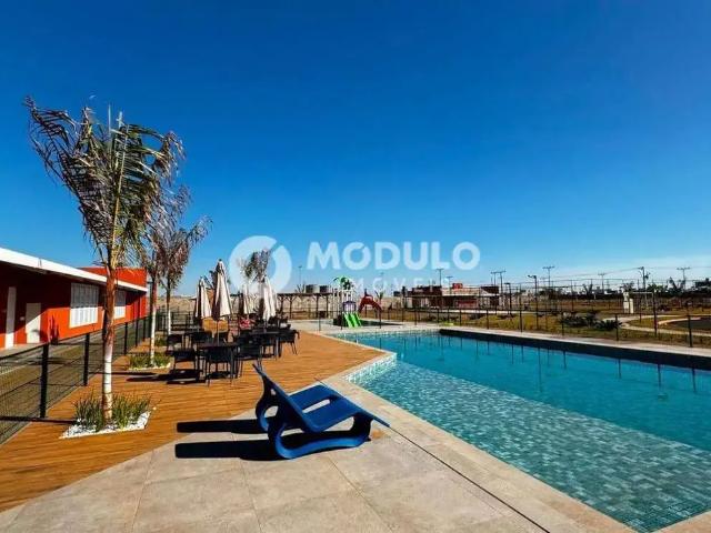 Terreno em Condomínio para Venda em Uberlândia/MG Novo Mundo