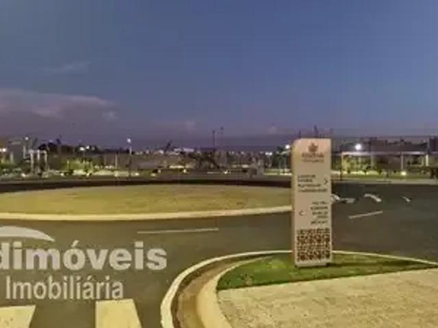 Terreno em Condomínio para Venda em Uberlândia/MG Novo Mundo
