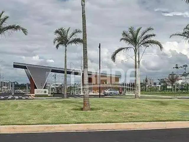 Terreno em Condomínio para Venda em Uberlândia/MG Novo Mundo