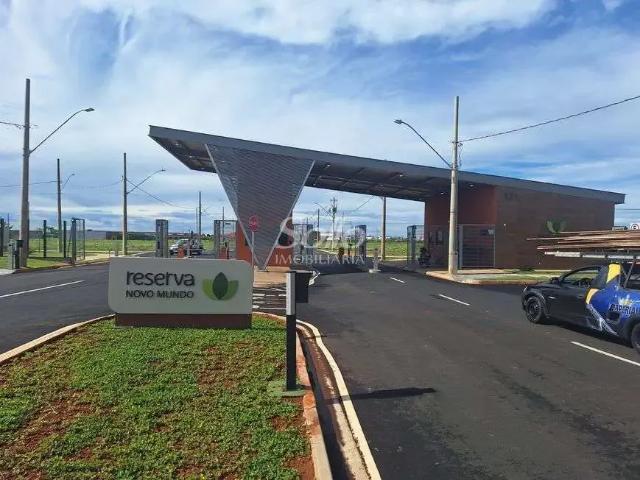 Terreno em Condomínio para Venda em Uberlândia/MG Novo Mundo