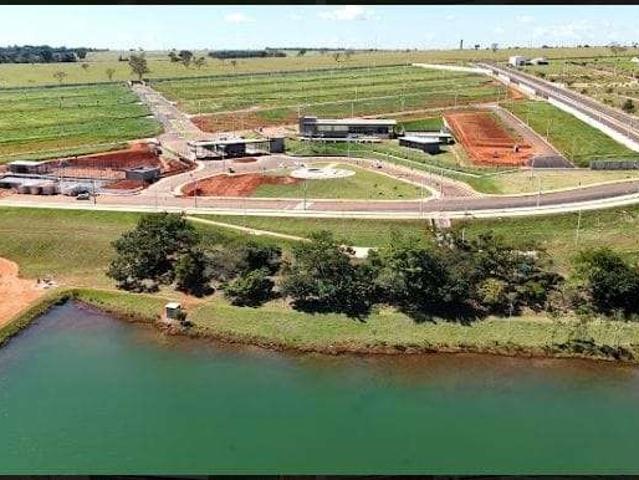 Terreno em Condomínio para Venda em Uberlândia/MG Portal do Vale