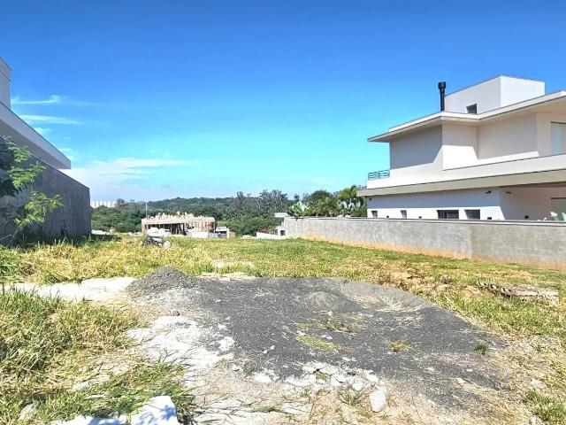 Terreno em Condomínio para Venda em Valinhos/SP Jardim Portugal