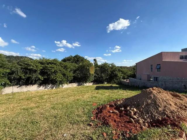 Terreno em Condomínio para Venda em Valinhos/SP Jardim Portugal