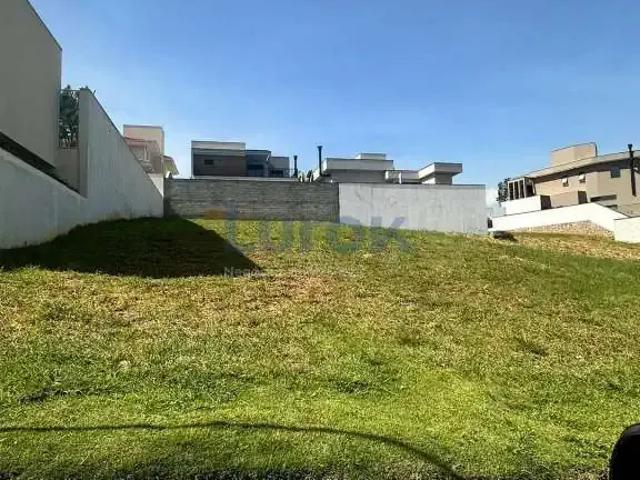 Terreno em Condomínio para Venda em Valinhos/SP Joapiranga