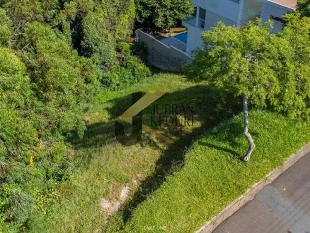 Terreno em Condomínio para Venda em Valinhos/SP Joapiranga