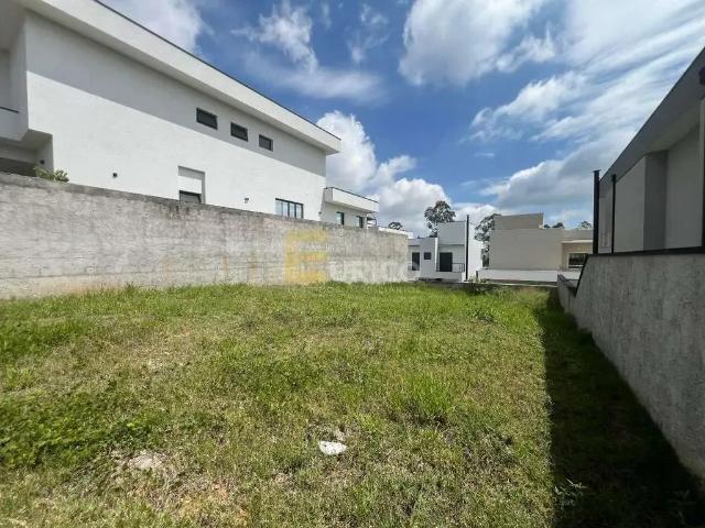 Terreno em Condomínio para Venda em Valinhos/SP Pinheiro