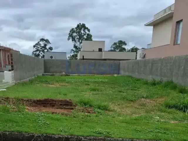 Terreno em Condomínio para Venda em Valinhos/SP Pinheiro