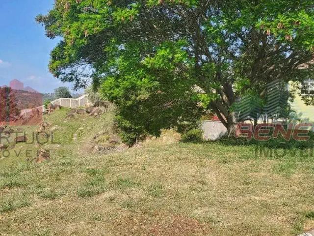 Terreno em Condomínio para Venda em Valinhos/SP Pinheiro
