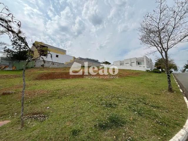 Terreno em Condomínio para Venda em Valinhos/SP Residencial Vila Lombarda