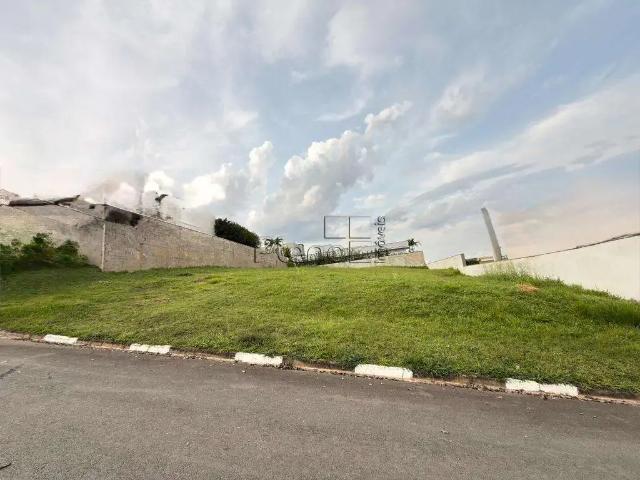 Terreno em Condomínio para Venda em Valinhos/SP Residencial Vila Lombarda