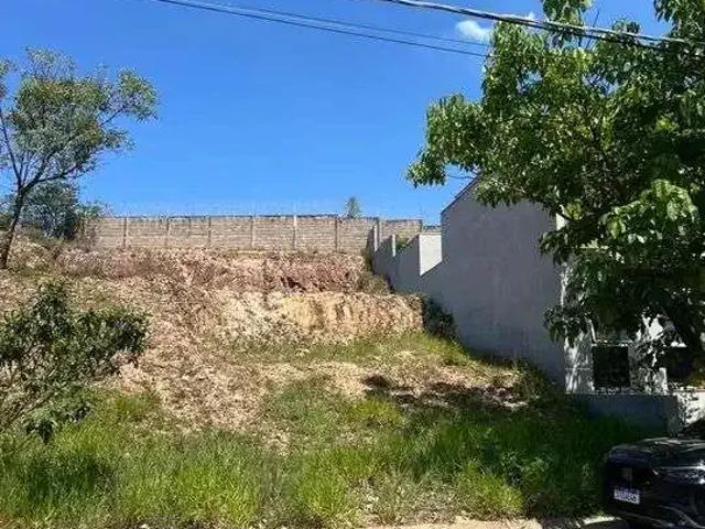 Terreno em Condomínio para Venda em Valinhos/SP Roncáglia