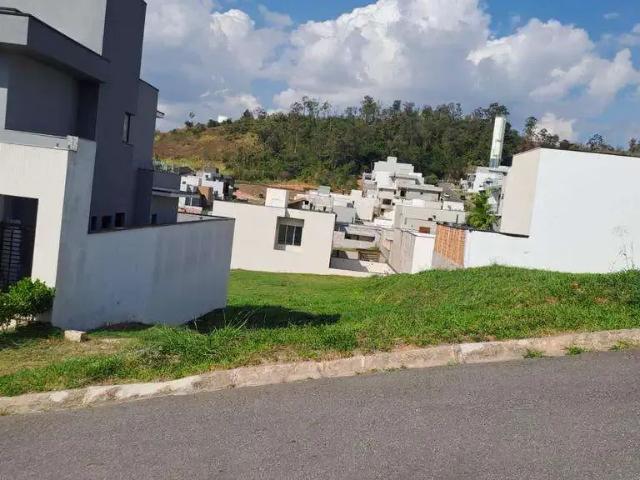 Terreno em Condomínio para Venda em Valinhos/SP Roncáglia