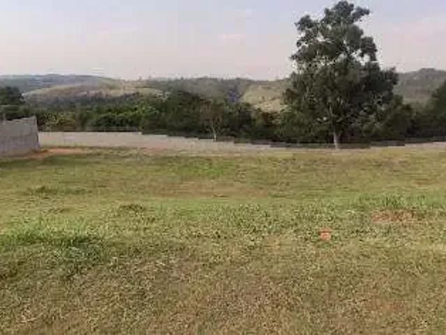 Terreno em Condomínio para Venda em Vinhedo/SP Condomínio Campo de Toscana