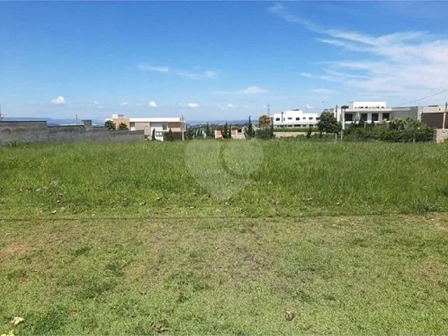 Terreno em Condomínio para Venda em Vinhedo/SP Condomínio Campo de Toscana
