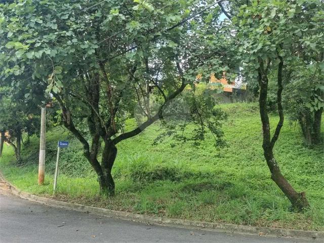Terreno em Condomínio para Venda em Vinhedo/SP Marambaia