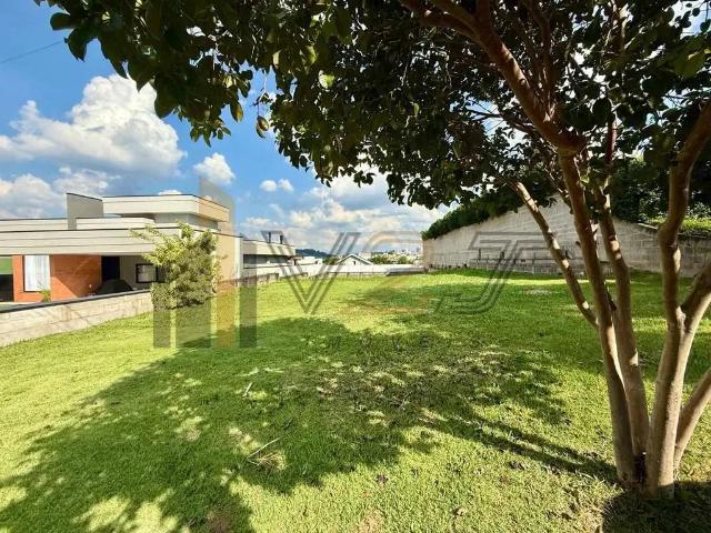 Terreno em Condomínio para Venda em Vinhedo/SP Vila Junqueira