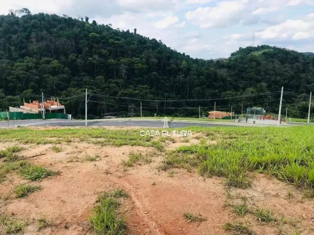 Terreno em Condomínio para Venda em Volta Redonda/RJ Casa de Pedra