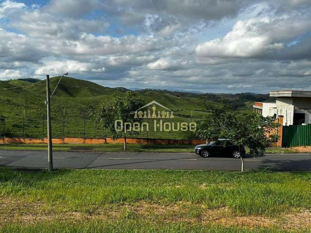 Terreno em Condomínio para Venda em Volta Redonda/RJ Casa de Pedra