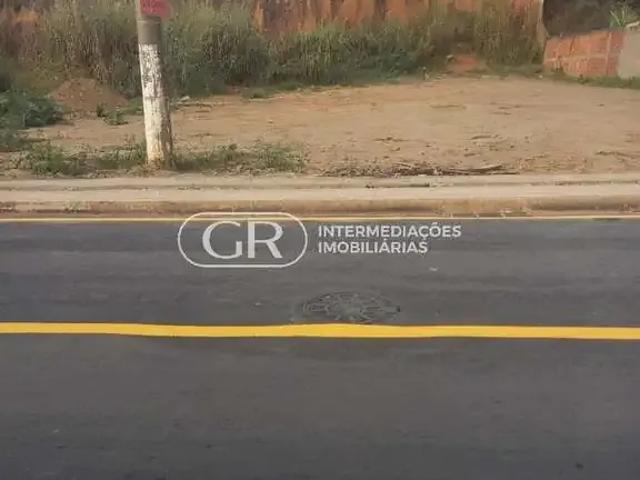 Terreno em Condomínio para Venda em Volta Redonda/RJ Roma