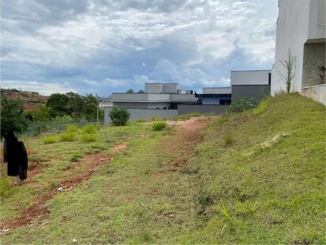 Terreno em Condomínio para Venda em Votorantim/SP Loteamento Sunlake SPA Residencial