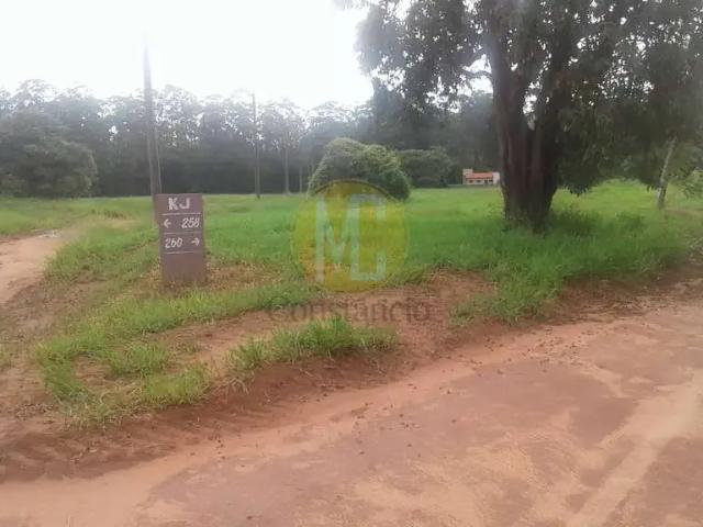 Terreno em Condomínio para Venda em Águas de Santa Bárbara/SP Centro