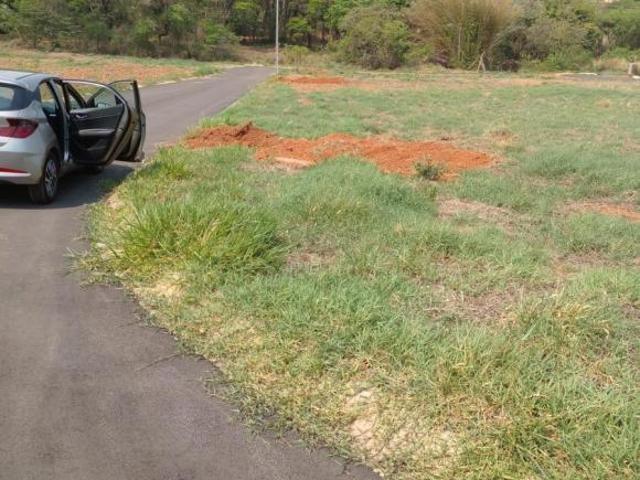Terreno em Condomínio para Venda em Álvares Machado, Valência III