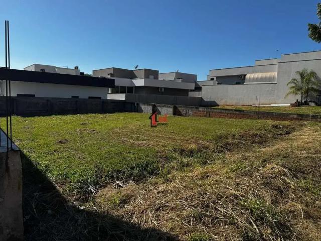 Terreno em Condomínio para Venda em Álvares Machado/SP Valência