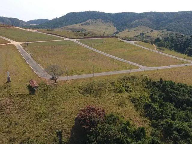 Terreno em Condomínio para Venda em Amparo/SP Arcadas