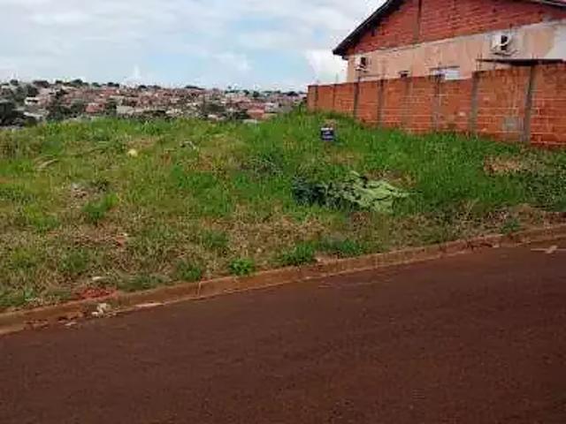 Terreno em Condomínio para Venda em Apucarana/PR Loteamento Residencial Três Reis
