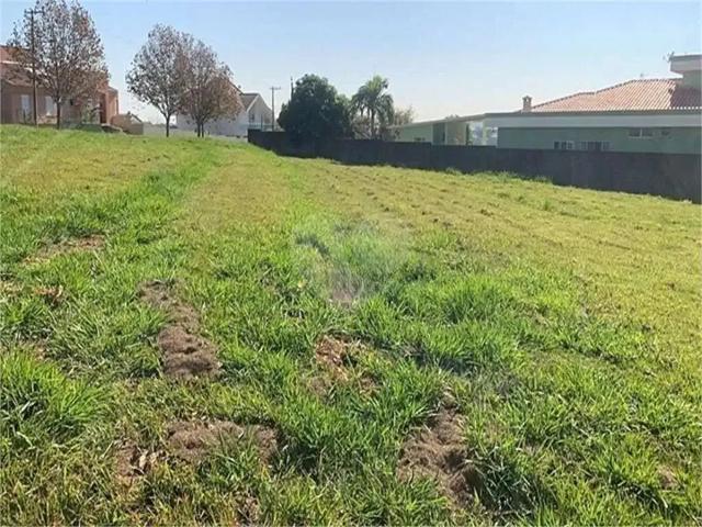 Terreno em Condomínio para Venda em Araçoiaba da Serra/SP Centro