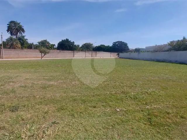 Terreno em Condomínio para Venda em Araçoiaba da Serra/SP Centro