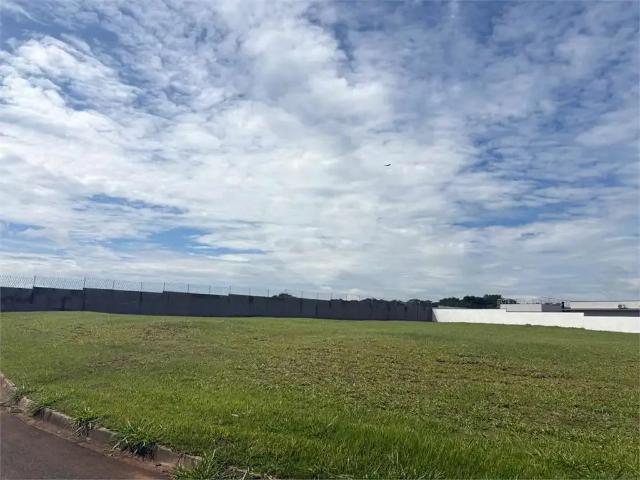 Terreno em Condomínio para Venda em Araçoiaba da Serra/SP Condomínio Saint Charbel