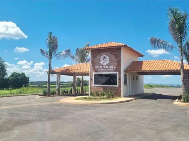 Terreno em Condomínio para Venda em Araçoiaba da Serra/SP Jundiaquara
