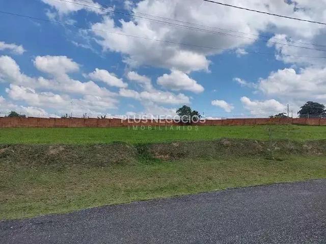 Terreno em Condomínio para Venda em Araçoiaba da Serra/SP Lago Azul