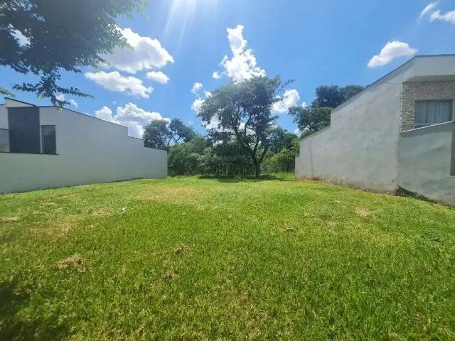 Terreno em Condomínio para Venda em Araraquara/SP Jardim Marialice