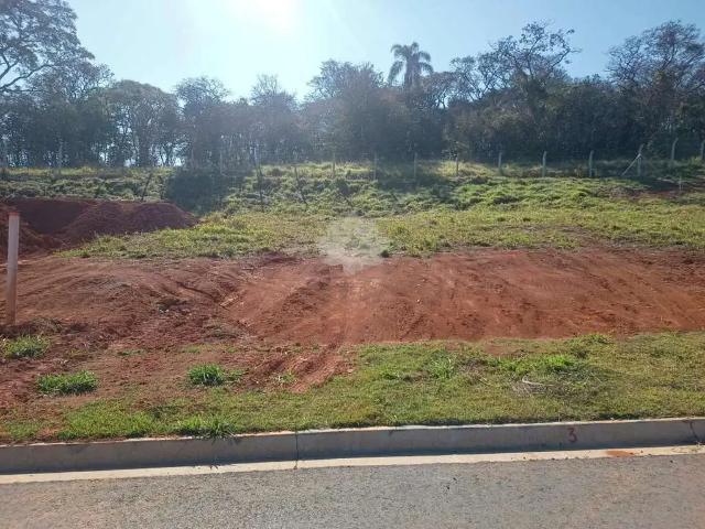 Terreno em Condomínio para Venda em Atibaia/SP Caetetuba