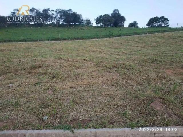 Terreno em Condomínio para Venda em Atibaia/SP Jardim dos Pinheiros