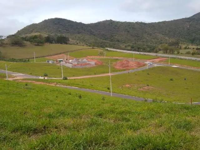 Terreno em Condomínio para Venda em Atibaia/SP Jardim dos Pinheiros